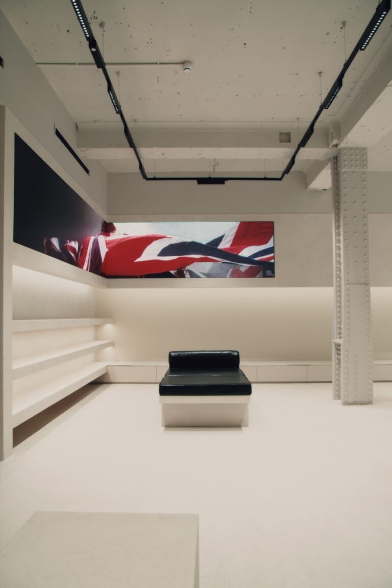Represent Opens Soho Flagship And In-Store Cafe On Wardour Street - 365 ...
